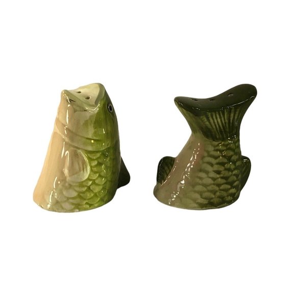 Unbranded | Kitchen | Ceramic Fish Shaped Salt And Pepper Shakers ...